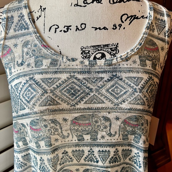 LA made | Tops | Nwt Elephant Tank | Poshmark